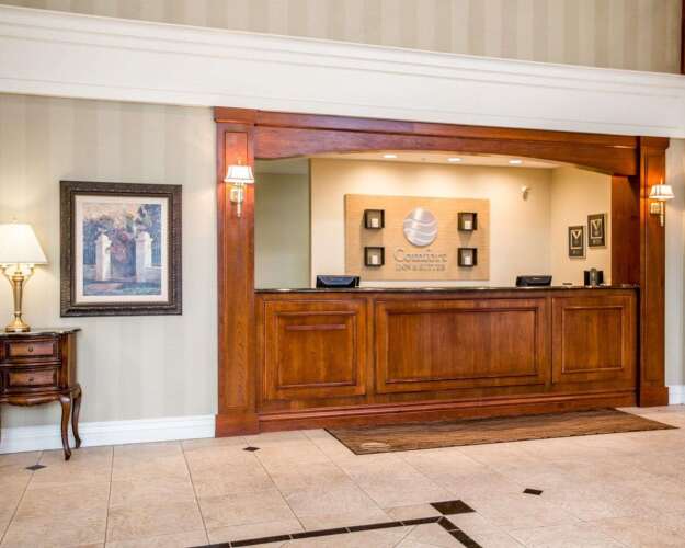 Comfort Inn & Suites East Greenbush - Albany - 나소