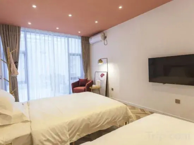 Mubai Light Luxury Hostel - Dali