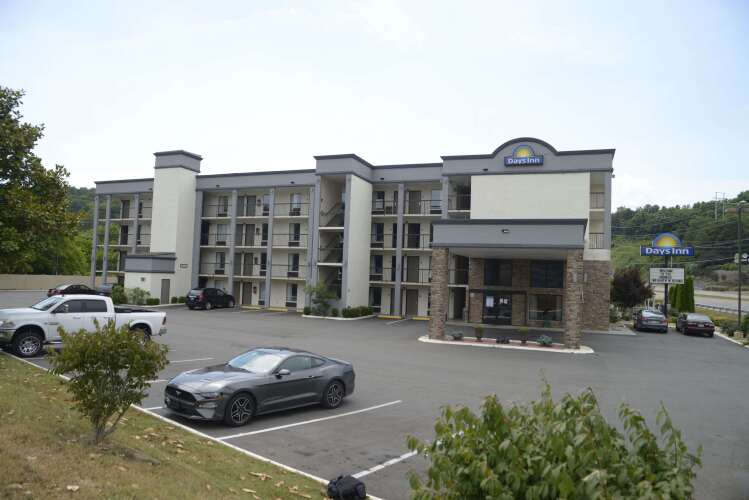 Days Inn By Wyndham Kodak/sevierville Intrstate Smokeymntns - Sevierville, TN