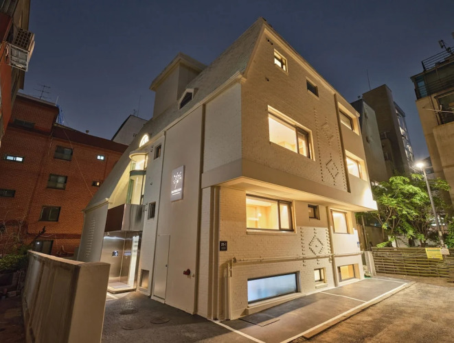 Dandelion Sinsa Branch 1 - Seoul