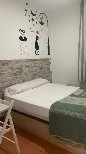 Casa De Huéspedes Almansa - Madrid