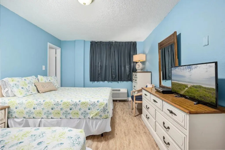 Ocean Jewel 219, 1 Bedroom, Ocean View, 2nd Floor, Pool, Sleeps 6 - Daytona Beach Shores, FL