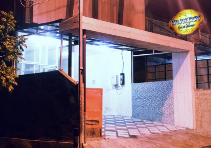 Oyo 425 Mojokerto Guesthouse - Mojokerto