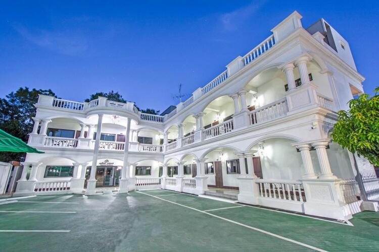 Happiness Guesthouse - Pak Chong