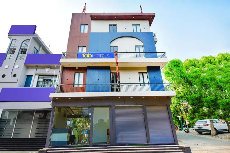 Fabhotel Globe Inn - Ludhiana