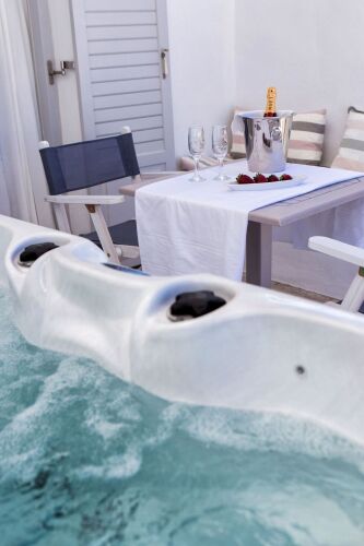 Yades Suites - Apartments & Spa - Paros