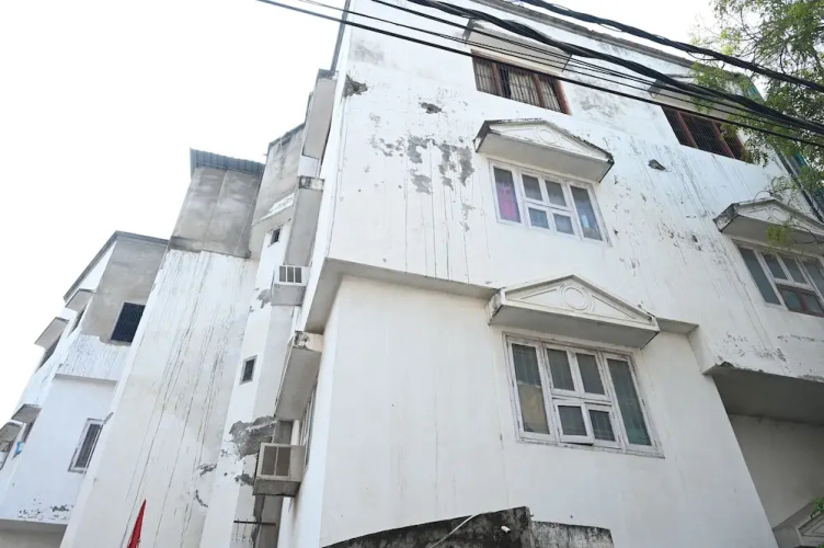 Siddhivinayak Temple Guest House - Varanasi