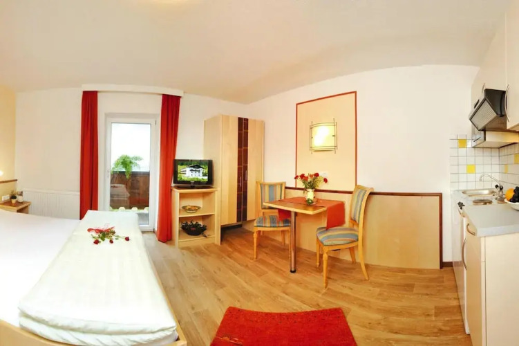 Apartment In Ischgl - Formerly Tui Ferienhaus - St Anton am Arlberg