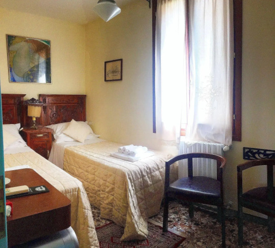 3749 Ponte Chiodo Guest House - Venice