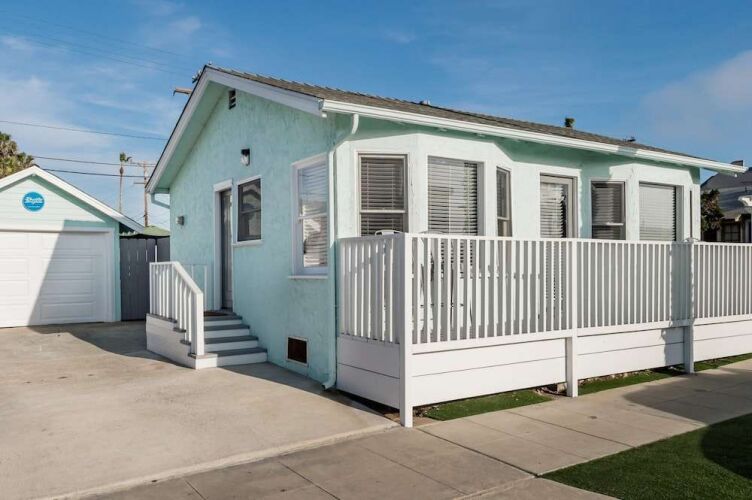 Pacific Bungalow - Oceanside, CA