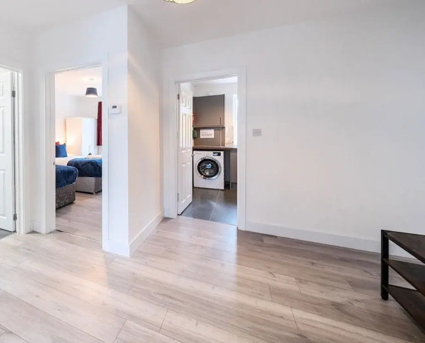 Connaught Road House In Aldershot - Farnham