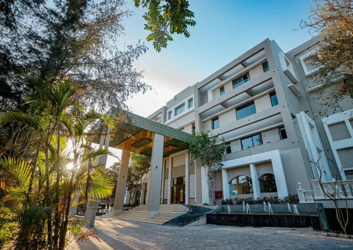 Essentia Luxury Resort & Spa Udaipur - Udaipur