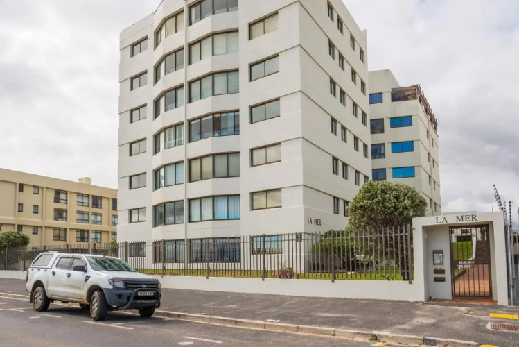 Luxurious Beach Front - Somerset West