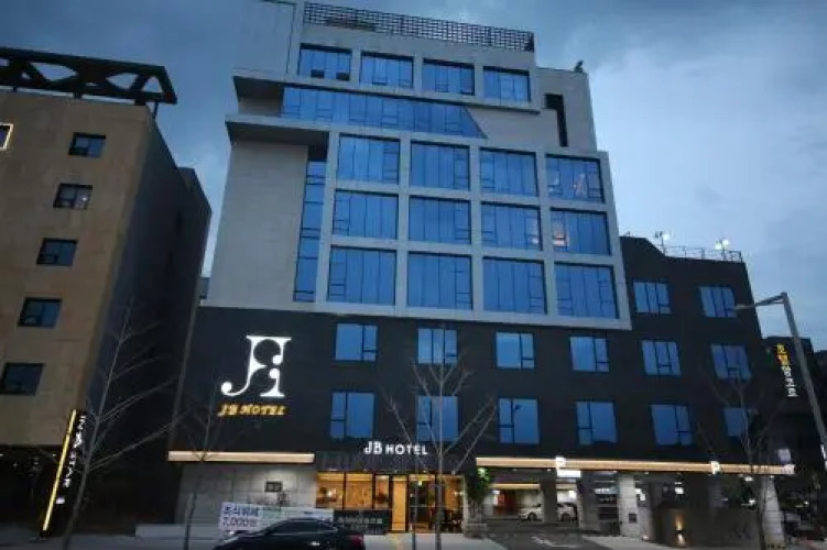 Daegu Jb Tourist Hotel - Gyeongsan-si