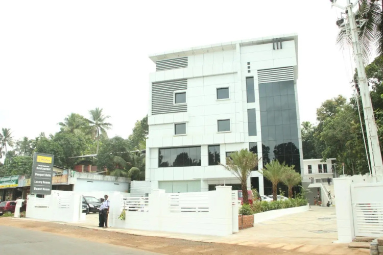 Hotel Hills Park Pathanamthitta - Pathanamthitta