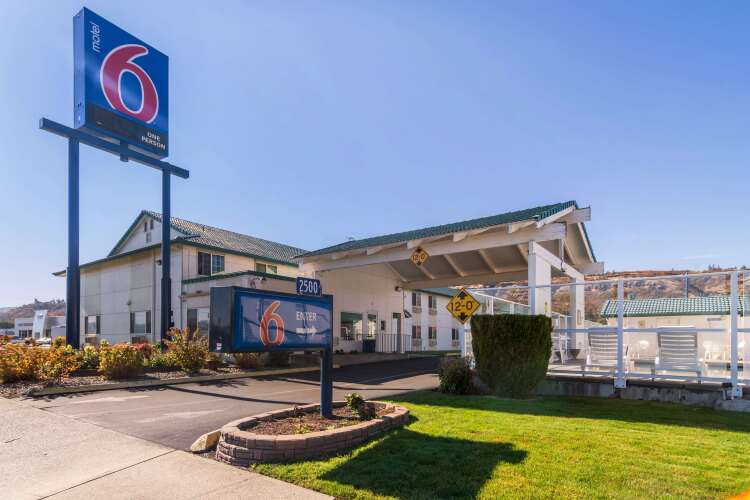 Motel 6 The Dalles, Or - The Dalles, OR