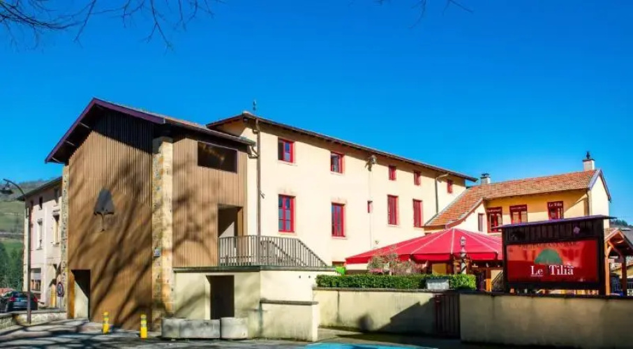 Logis Hotel Le Tilia - Beaujolais