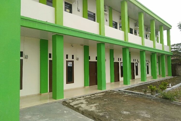 Oyo 90930 Wisma Hana Hani - Bandar Lampung