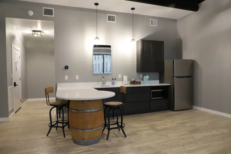 The Benjamin Hotel - Watkins Glen