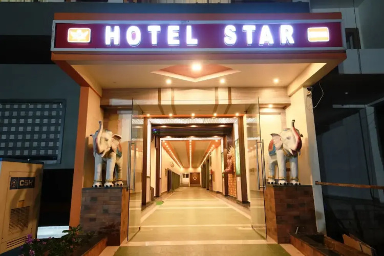 Hotel Star Bodhgaya - Bodh Gaya