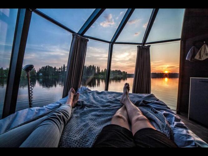 Room In Lodge - Peace & Quiet Hotel Floating Glass Room For 2 Guests Experience Northern Lights - Jokkmokk