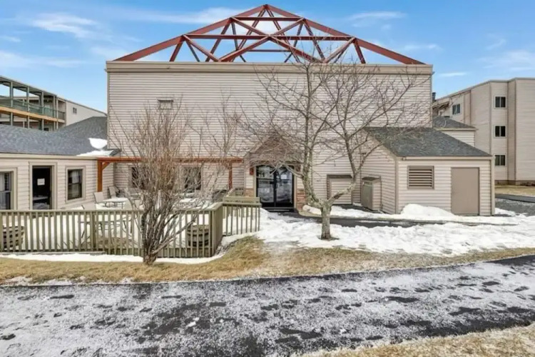 First Floor Studio Resort Access Portable Ac - North Carolina