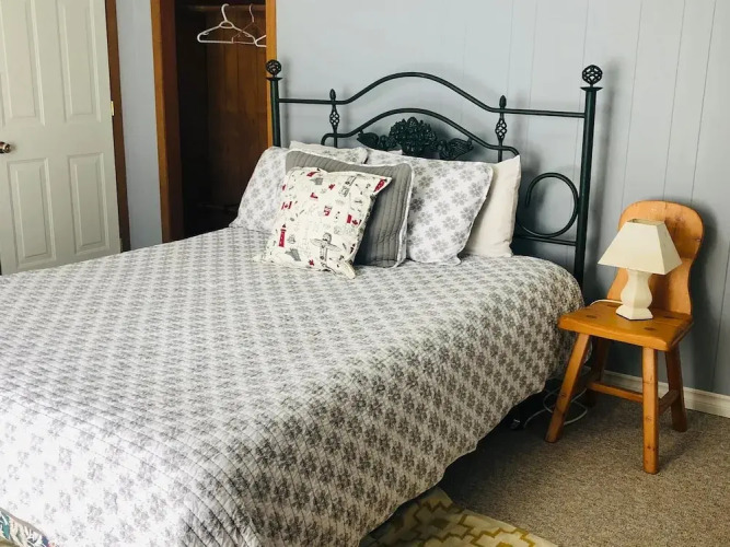 Lake Sparrow Guest House Inc - Gravenhurst