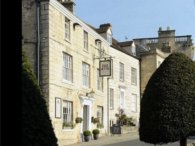 The Falcon Inn Painswick - Painswick
