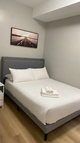 Stylish Apartment Near Chicago Downtown - Worth, IL