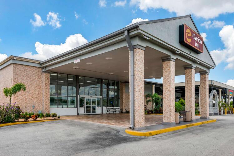 Quality Inn And Conference Center Tampa-brandon - Riverview, FL