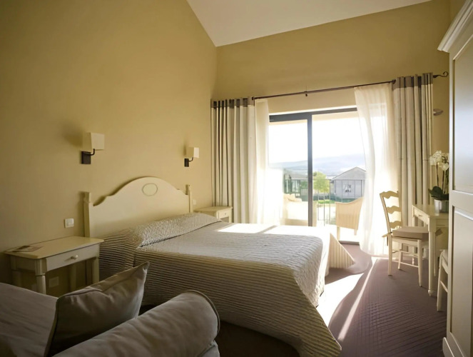 Hotel Carcarille - Restaurant Le C - Gordes