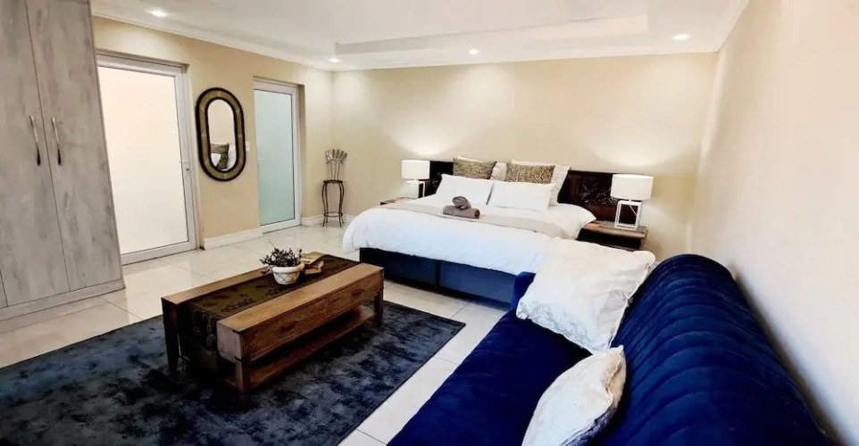 Waterfall City Guest Lodge - Midrand