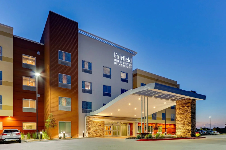 Fairfield Inn & Suites By Marriott Dallas Love Field - Dallas, TX