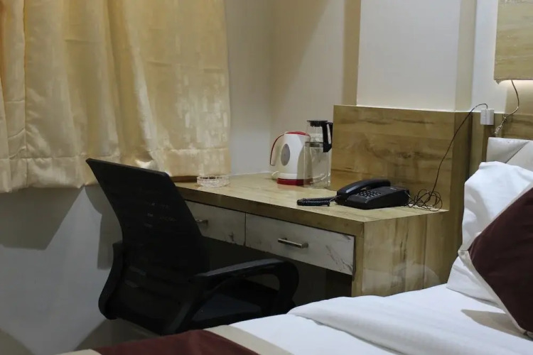 Hotel Milona - Thane