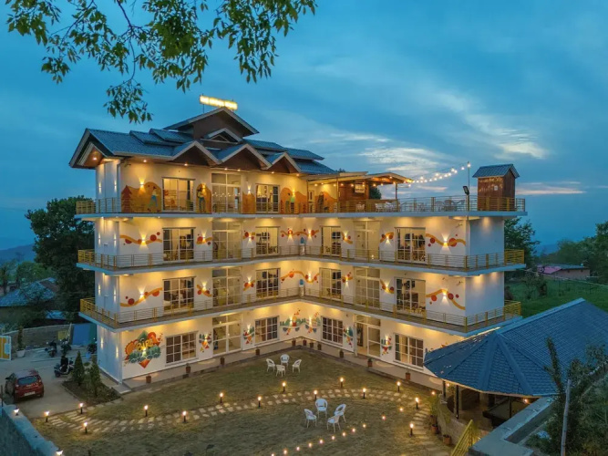 The Social Stays Bir - Bir
