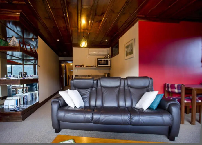 Oak Lodge Homestay - West Coast