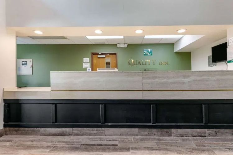 Quality Inn - Jackson, MO
