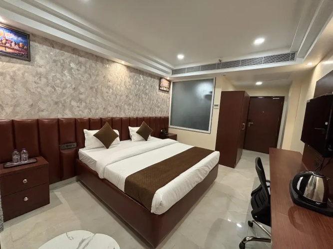 Hotel The Spark - Gorakhpur