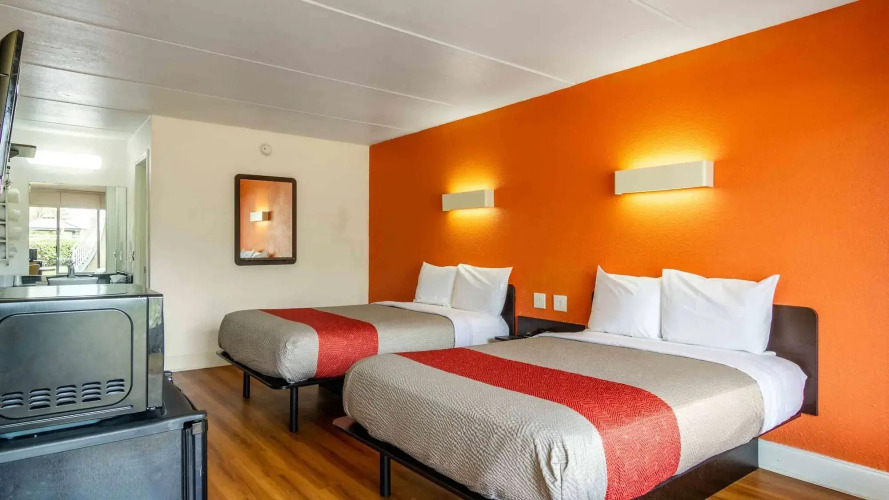 Travelodge Brunswick - Brunswick, GA