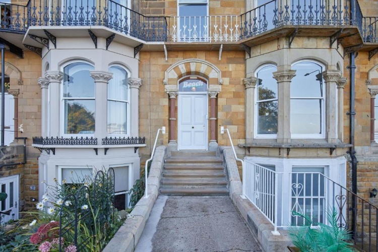 Beach House Rooms - Scarborough