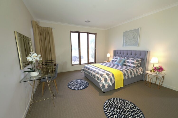 Stylish Luxe House At Point Cook - Werribee
