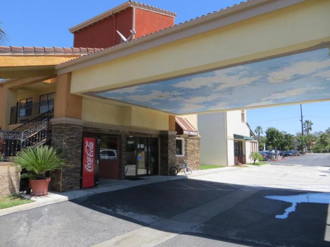Azusa Inn Motel - West Covina, CA
