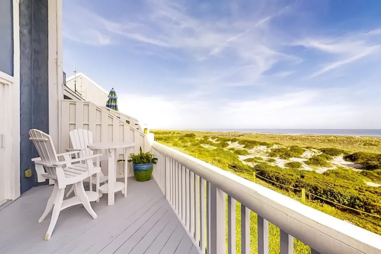 Oceanfront Townhouse With Ocean Views, Central Ac, Wifi, & Outdoor Pool - Fernandina Beach, FL