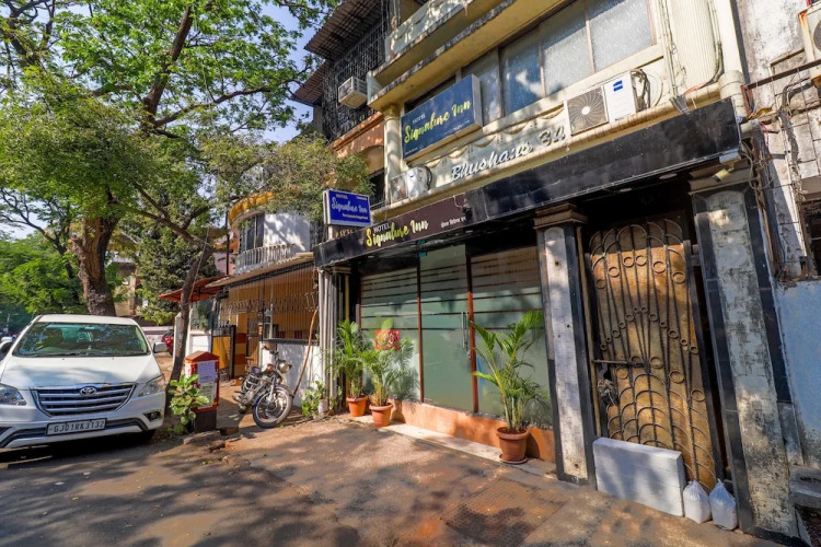 Hotel Signature Inn - Mumbai