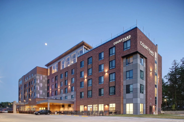 Courtyard By Marriott Iowa City University Heights - Iowa City, IA
