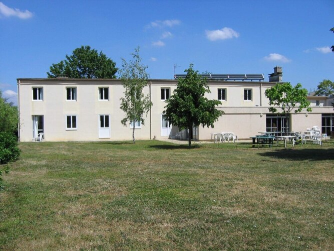 Auberge De Jeunesse Hi Poitiers - Poitiers