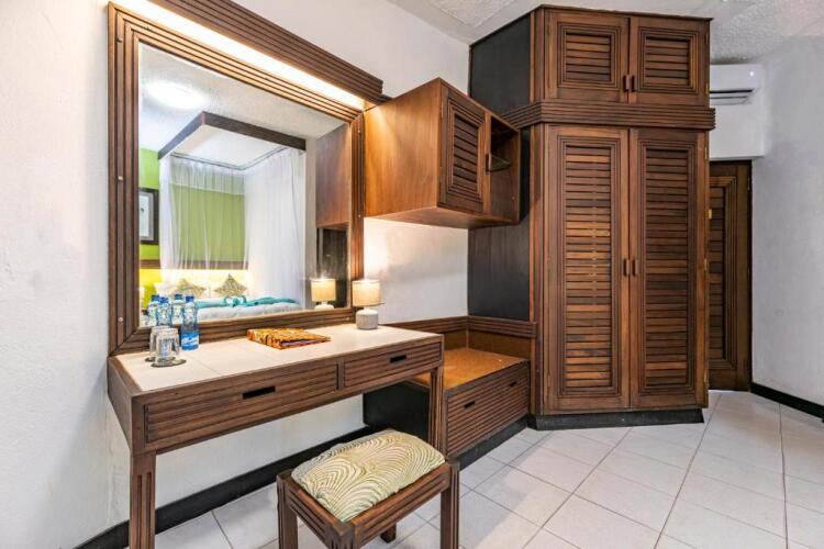 Safari Beach Hotel - Diani Beach