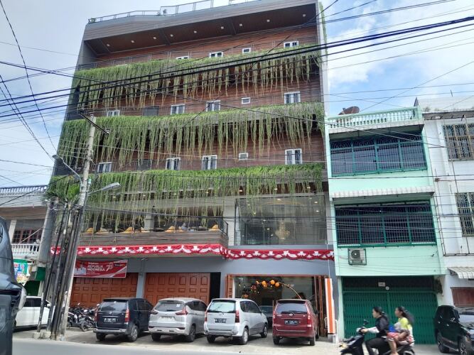 Travelbiz Hotel - Medan