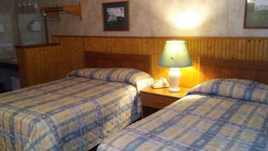Catskill Motor Court Motel - Saugerties, NY