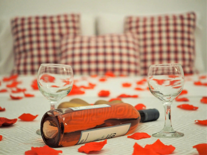 Aqua & Terra Traditional Cave Houses - Oia